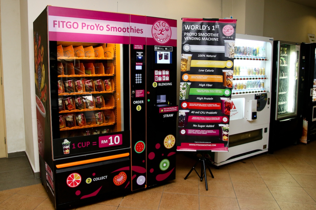 ProYo Smoothie Vending Machine "Fit Smoothie" for Healthy Choices On ...