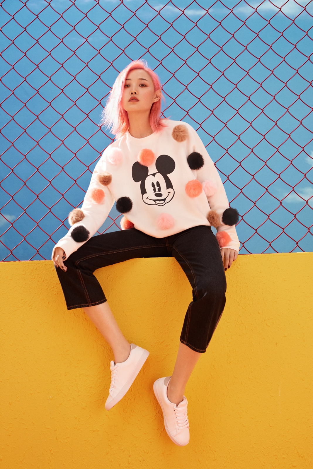 Dress In Tokyo And Seoul Street Style With H&M’s AW17 Asia Keys Limited ...